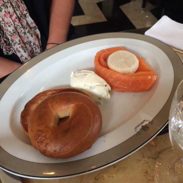 Breakfast at The Wolseley – Scandelights