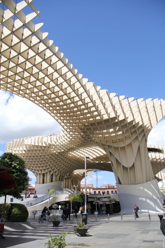 Seville: modern architecture and modern tapas – Scandelights